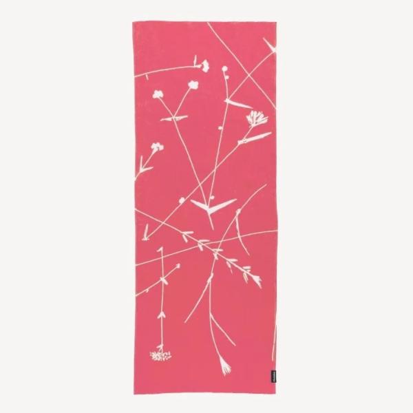 「CHUSEN てぬぐい」シリーズは、石本藤雄がてぬぐいのかたち（33×90cm）の中でデザインしたアートファブリックです。伝統的な注染（ちゅうせん）で、色鮮やかに裏表なく染められているのが特徴です。「MICHIKUSA」は、2022年の夏...