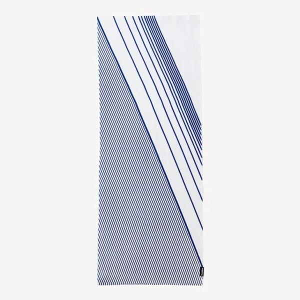 フィンランドで50年過ごした石本藤雄が、その海外生活でも愛用してきた「てぬぐい」。暮らしの身近なファブリック「てぬぐい」を石本がデザインした、2024年春の新作です。今回の新作は、注染の「あさのは」「よーいドン」、捺染の「蕾」の3種。「Mu...