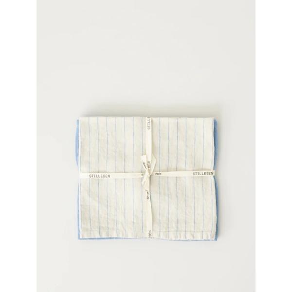 STILLEBENは、デンマークの女性デザイナーDitte ReckwenとJelena Nordentoftの2人によるセレクトショップを母体とするデザインチーム。北欧で勢いのある若いアーティストの作品を中心に、シンプルかつモダンなデザイ...