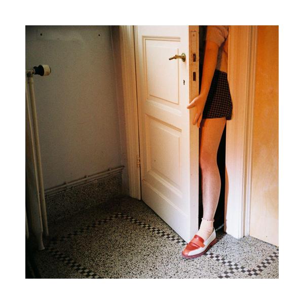 ブリュッセルを拠点に活動するフレンチ・ミュージシャンCharlene Darlingによる最新アルバムが〈Disciples〉よりリリース！TRACKLISTA1. voice recording 2022-03-09_11-42-00A2...