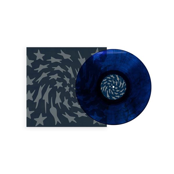 ラップ・ロック、サウンドクラウド・ラップ、Y2Kエモに真っ向から挑んだ予想外で大胆な8枚目のアルバム！本作は、輸入盤国内流通仕様（クリアー・ブルー・スモーク・ヴァイナル仕様、解説／歌詞／対訳付／帯付、ボーナス・トラック「Daria (fea...