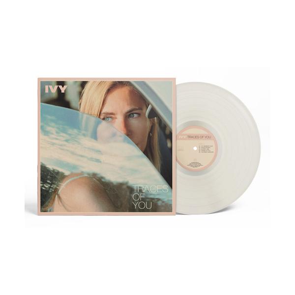 2020年、中心メンバーのアダム・シュレジンジャー(Fountains Of Wayne)がCOVID-19により急逝したことで、新作アルバムのリリースは今後ないだろうと思われていたIVY。だがロードアイランドの倉庫に眠っていた初期からの未...