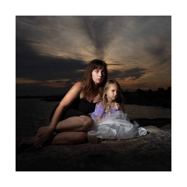 米シカゴ出身で現在はトロントを拠点に活動する才能溢れる女性アーティスト、Meg Remyによるプロジェクト、U.S.Girlsが7作目のアルバムを〈4AD〉よりリリース！TRACKLISTA1. 4 American DollarsA2. ...