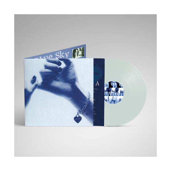 インディー・ロック・バンド Mommaが2022年リリースでPitchfork、Rolling Stoneなどから称賛を浴び、高い評価を得た前作『Household Name』に続く『Welcome to My Blue Sky』をリリース...