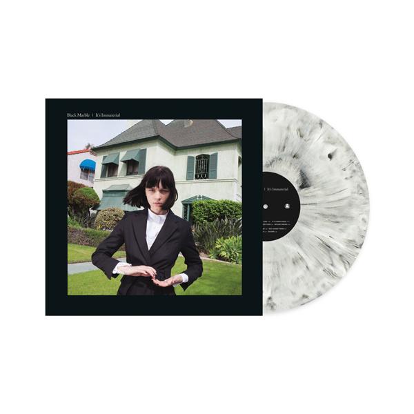 2016年作の2ndアルバム『It’s Immaterial』。Chris Stewartの深いバリトンと、アナログシンセ、脈打つベース、ミニマルなビートが織りなす音像は、ノスタルジックでありながら前向き。孤独や郷愁を静かに抱え込み、淡く霞...