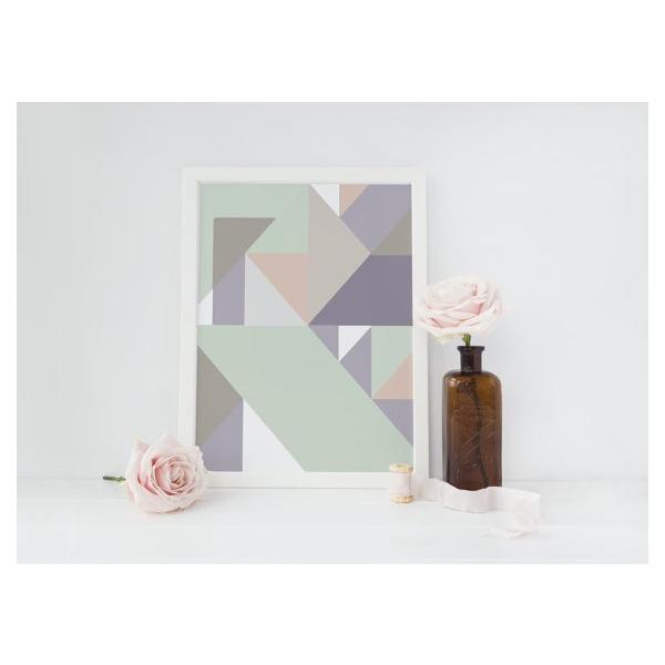 ポルトガルからLovely Postersのポスターが入荷！ ポルトガル・リズボンを拠点に活動するグラフィック・チーム、Lovely Postersは主に女性向けのインテリアに合うアートを中心に、子供部屋用アートもデザインしています。箔押し...