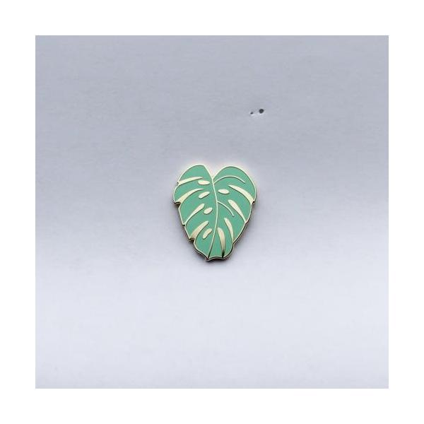 真鍮のエアプラント・ホルダーやボタニカルなピンなど絶妙なシンプルで魅力的なプロダクトをデザインするシアトルの女性アーティスト、Samanthaによるブランド、Handmade Sam*Madeによるプラント・ピンが入荷しました。こちらはモン...