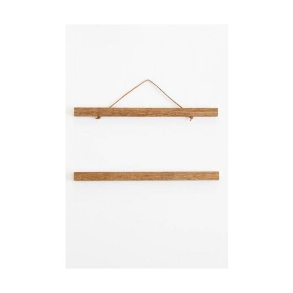 イスラエルの都市、Tel AvivをベースにMichal Markoを中心としたライフスタイル・ブランド、Micushによるウッドハンガーが入荷しました。オークの吊り下げハンガーにマグネットでA4サイズのポスターを留めて飾ることができます。...