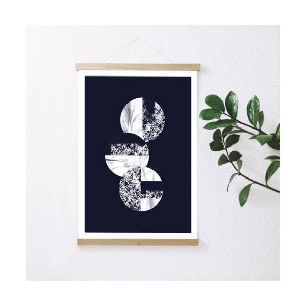 lace &amp; stripesはドイツ・ハレ在住のアーティスト、Anna Mainzによるデザイン・ブランド。モノクロームや濃紺、パステルカラーを基調としたアブストラクトなデザインは北欧のアーティストにも通じる透明感があります。A4サ...