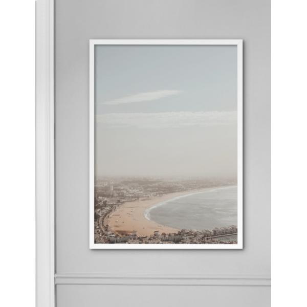 スウェーデン南部の都市、トレレボリを拠点とするNouromのポスターが入荷。北欧ミニマリズムやアジアの神秘主義などにインスパイアされた美しく、端正なアートは、アブストラクトなペイント、シンプルなタイポグラフィ、自然や北欧やアジアの風景を写し...