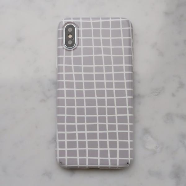 //こちらはiPhone 11用ケースです。写真は参考画像です。//Dessi Designsは、UKサウサンプトンを拠点とする女性グラフィック・デザイナー、Desislava Ilievaによるブランド。スマートフォン用ケースやMacBo...