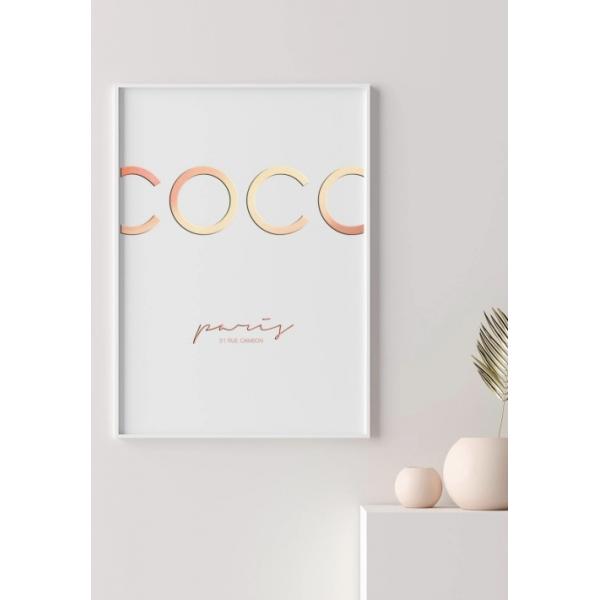 ポーランドを拠点に活動するグラフィック・チーム、Glam Postersは箔押しやホログラフィーを使った特殊ポスターやアブストラクトなカラーペイントのアート、シンプルなモノクロ・コラージュなど、USやUKを中心に取り扱われています。「Jew...