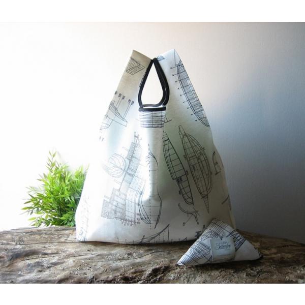 イタリア・パドヴァのデザイナー、Giorgia Turinによるブランド、Attelier Settembreからシンプルでいて、様々なファブリックやテキスタイルを用いたトートバッグが入荷しました。ちょっとしたお出かけやお買い物にデイリーユ...