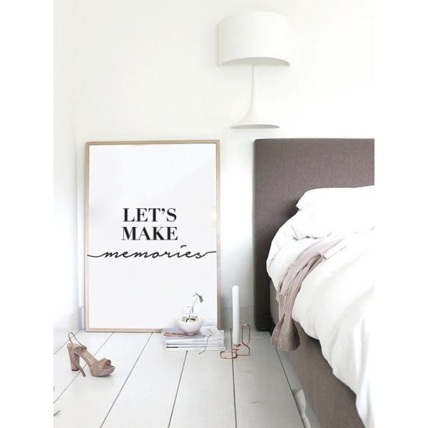 ポルトガルからLovely Postersのポスターが入荷！ ポルトガル・リズボンを拠点に活動するグラフィック・チーム、Lovely Postersは主に女性向けのインテリアに合うアートを中心に、子供部屋用アートもデザインしています。箔押し...