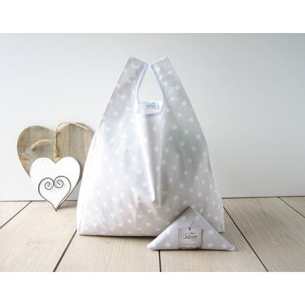 イタリア・パドヴァのデザイナー、Giorgia Turinによるブランド、Attelier Settembreからシンプルでいて、様々なファブリックやテキスタイルを用いたトートバッグが入荷しました。ちょっとしたお出かけやお買い物にデイリーユ...