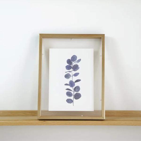 ポーランドの女性グラフィック・デザイナー、Joanna Szmerdtによるブランド。美しいシンプルなプロダクトやミニマリズムを愛する彼女のライフワークとして、墨絵アーティストである夫を師とし、美しい水彩画で花々や生物を描いたコレクションを...