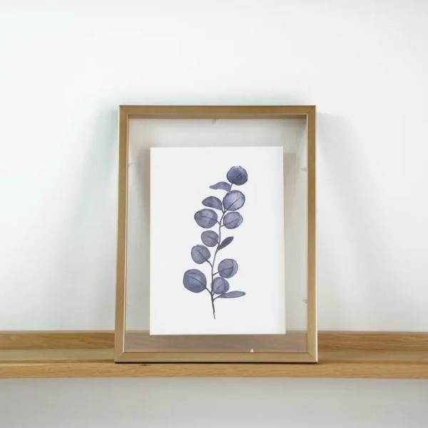 ポーランドの女性グラフィック・デザイナー、Joanna Szmerdtによるブランド。美しいシンプルなプロダクトやミニマリズムを愛する彼女のライフワークとして、墨絵アーティストである夫を師とし、美しい水彩画で花々や生物を描いたコレクションを...