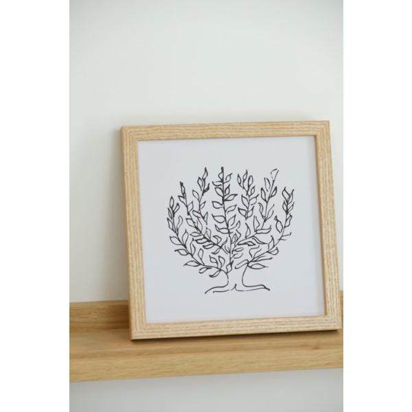 フランスの画家、アンリ・マティスの名作「プラタナス」をフレームにセットした高級感溢れるアート。北欧スカンジナビアン・スタイルのリビングや店舗内装にオススメです。フレーム・スタンド付き。製造国：イギリス・日本製ブランド名：HENRI MATI...