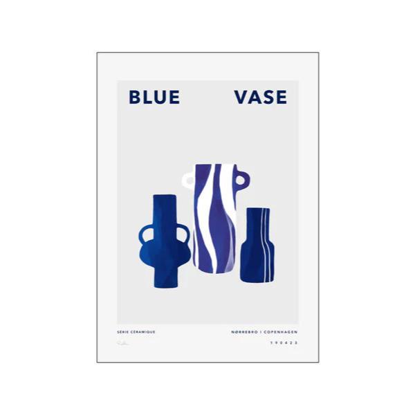 Pina Lauxはコペンハーゲンを拠点とするアーティスト。家族の建築的背景からインスピレーションを得ています。彼女のアートへの情熱は祖父のアトリエで火がつき、そこで彼女は色、形、形の鮮やかな世界に浸りました。彼女は創作過程において、人々、...