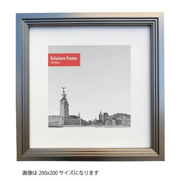 光沢があり高級感のあるフレームです。内側に階段のようなデザインはモダンなインテリアの中にアクセントを与えます。信頼のメイドイン・ジャパンです。 付属品：ヒモ◆正方形額縁◆300x300mmのサイズがピッタリ入ります (200x200mm)◆...
