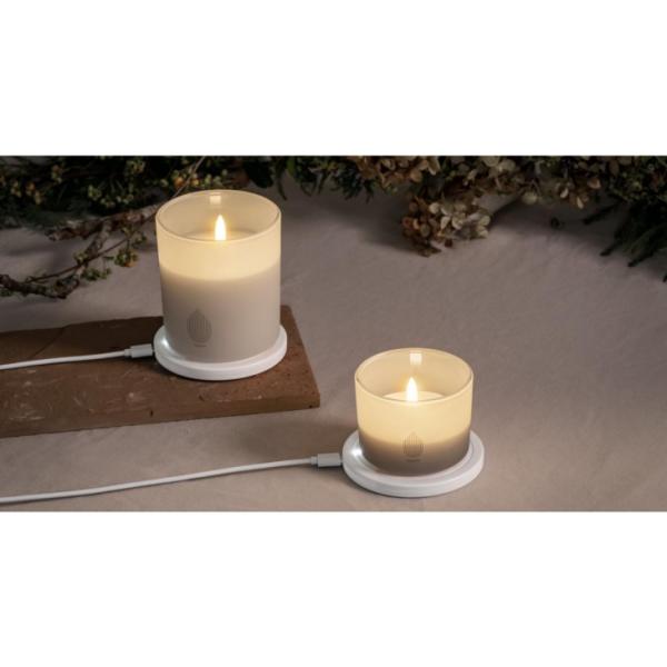 リチャージャブルコレクションは、電池交換の手間をなくすために設計された画期的なコレクションです。マグネット式の充電ベースに乗せるだけで、複数のライトの充電コードの煩わしさも解消されて簡単に行えるようになりました。充電ベースは、Glow Ro...