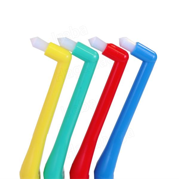 ★ハンドルカラー全4色セットです。★キーリスク部位のプラークコントロールに最適！どんなにしっかり磨いたつもりでも、普通の歯ブラシだけでは磨き残してしまう場所、それがリスク部位です。プラウトはそんなリスク部位の汚れを“簡単”かつ“適確”に落と...