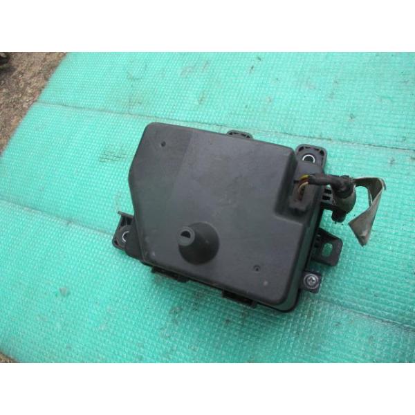 **** 商品説明を必ずご確認ください ****部品管理番号：000233000667800部品名：ヒューズボックス部品区分：リサイクル品管理品番：233839車名：セレナ車両タイプ名：5DBOXワゴン認定型式：DAA-HFC26年式：20...