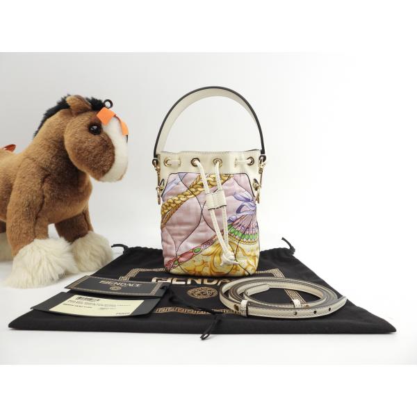 品名 : ショルダーストラップ付ハンドバッグ　トートバッグ　ポシェット　斜め掛けショルダーバッグ　クロスボディバッグメーカー : フェンディ　フェンダーチェ　ヴェルサーチ型番・素材 : 8BS010 AKBA F1I09　シルク/カーフレザ...