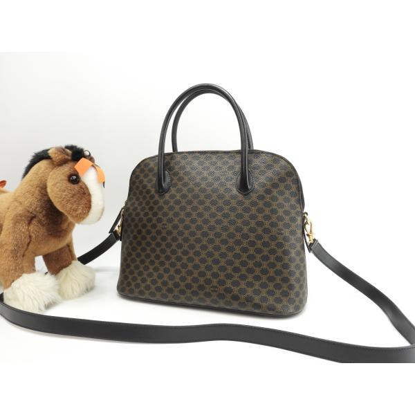 品名 : ショルダーストラップ付ハンドバッグ　ポシェット　クロスボディバッグ　斜め掛けショルダーバッグ　トートバッグ　トップハンドルバッグ　ボリードメーカー : セリーヌ (CELINE)型番・素材 : PVC-カーフレザーライン・色 : ...