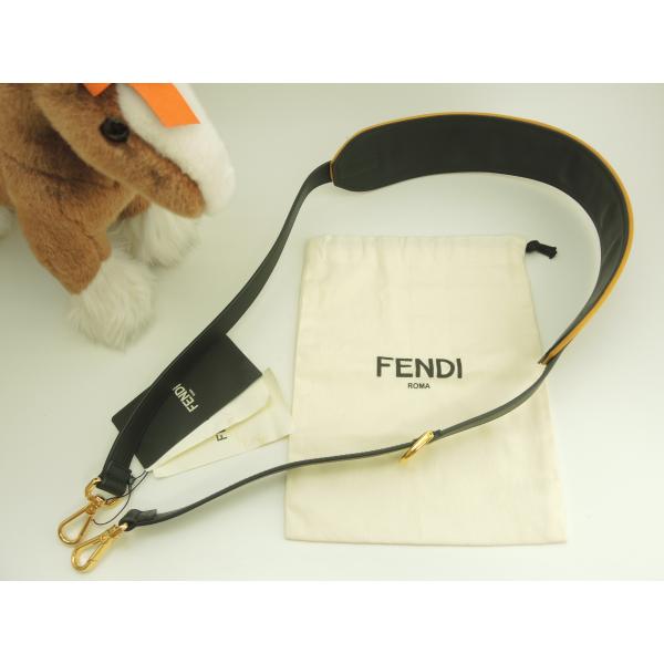 品名 : ロングショルダーストラップメーカー : フェンディ (FENDI)型番・素材 : 8AV122 A5FC F0CFM　カーフレザーライン・色 : FILAコラボ　ブラック/イエロー　ゴールド金具参考定価 : 不明サイズ : W2 ...