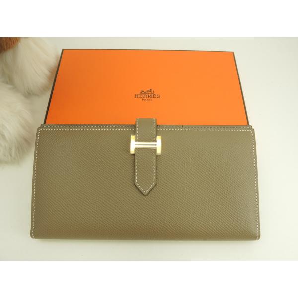 品名 : まち付き2つ折長財布　ベアンスフレ　(Bearn Sfret)　ロングウォレット　コンチネンタルウォレットメーカー : エルメス (HERMES)型番・素材 : ヴォーエプソンレザーライン・色 : エトープ　シルバー金具参考定価 ...