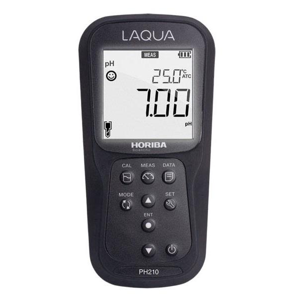 堀場のLAQUAフィールド型ポータブルｐH計D-210Pは、ポータブルpHメータ本体のみとなります。ご使用には別途電極が必要となります。ご使用用途に応じてｐH電極を豊富なラインアップから変えることもできます。（別売） ＊ORPの測定には、別...