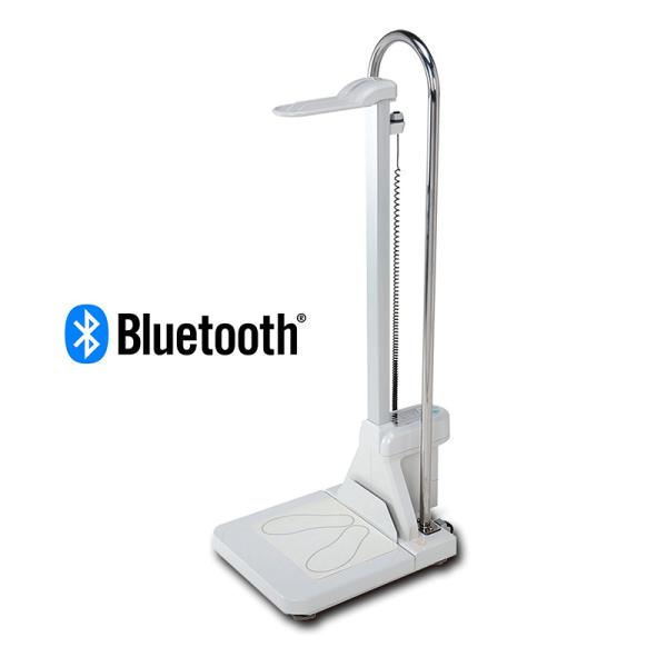 ムラテックKDSのDST-210SBです。Bluetooth通信が可能になった、身長計と体重計が一体となったデジタル身長・体重計です。体重はひょう量150kgまで100g単位で表示、身長は85cm〜209cmまで1mm単位で表示します。身長...