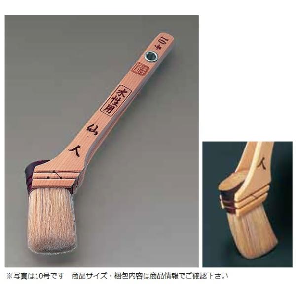 【サイズ号(mm)】 10(30mm)【厚み (mm)】 22【毛の丈 (mm)】 45【定価￥（税抜）】2420【販売価格】1210(1331) 1本  【梱包数量】 5本/箱天尾をベースに、水性塗料専用に造られた、本格的水性刷毛。