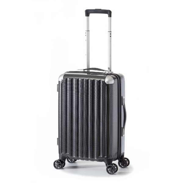 従来モデルより機能性・耐久性がアップ!コーナー部分には、凹みを防止する4ケ所のコーナープロテクターを装着。しっかりとボディを守ります。キャスターはダブルホイールを採用し、8輪で滑らかで安定した走行を実現しました。ロックはダイヤル式TSAロッ...