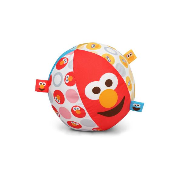 リンリン鈴の音がやさしい、柔らかい布でできたソフトボールつかむ、ころがす、なげる。赤ちゃんでもつかみやすいやわらかなボールのため、はじめてのボール遊びにおすすめです。中に鈴が入っていて、転がるとリンリン♪音でも楽しめます。赤ちゃんが好きなタ...