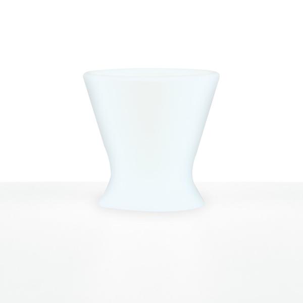 赤ちゃんを抱きながら片手で哺乳瓶を開閉できるアイデアグッズ！● 赤ちゃんを抱きながら、片手で哺乳瓶を開閉可能● ミルクをつくるときも哺乳瓶が倒れにくいので安心● 哺乳瓶以外にもベビーフードやペットボトルの蓋などの開閉にも