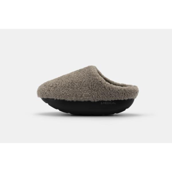 「KAMOLEG 2.0」秋冬ボアモデル温活しながら体幹トレーニング！KAMOLEG 2.0の歩きやすさはそのままに、アッパーにKAMOLEGシリーズ初となるふわふわモコモコのボア素材を採用しました。足元の冷える日も、あったかボアが可愛く包...