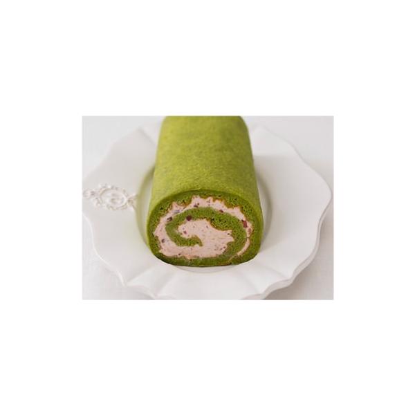 【発売日：2014年07月31日】■冷凍便にてお届け致します【離島配送不可】■賞味期限　冷凍14日　解凍後、冷蔵2日(解凍日含む)■内容量　1本（16cm）■生クリームに十勝産小豆を使用、抹茶の香りが引き立ちます。■しっとりした食感が特徴で...