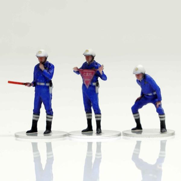 箱庭技研オリジナルフィギュアセットです。同じスケールモデルと合わせてリアルなジオラマシーンを再現することができます。彩色済みのため、すぐに飾ることができ、手軽に楽しんでいただけます。アクリル台座付属しておりますので、お好みで取り付けてくださ...