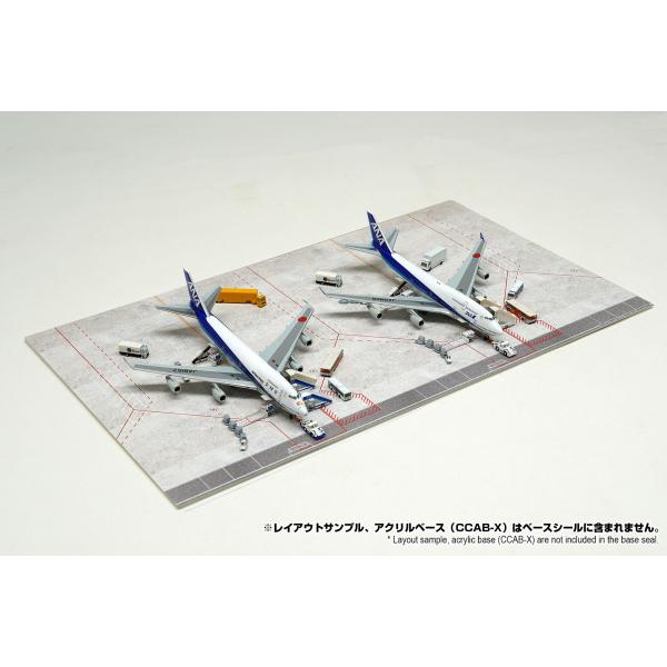 コレクションケースXシリーズに対応するスケールモデル用ベースシールです。別売のアクリルベース（CCAB-X）に貼ってご利用いただくことで、アクリルベース1枚に表裏2パターンでお楽しみいただけます。スケール表記は参考的な目安です。■内容　エア...