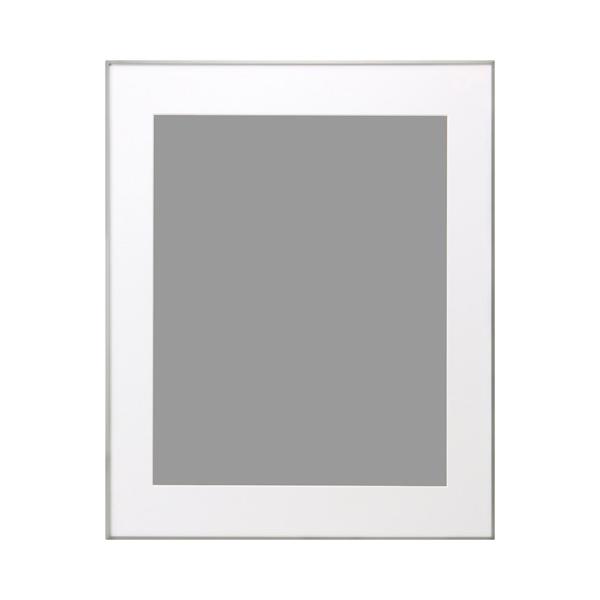 展示会等に最適なワイドマットタイプの日本製アルミ額縁【商品仕様】フレーム材質:アルミ製額縁外寸法:W546×H675mmマット外寸法:W542×H671mmマット中抜寸法:W410×H520mmマット仕様:Vカットマット紙・ワイドマット台紙...