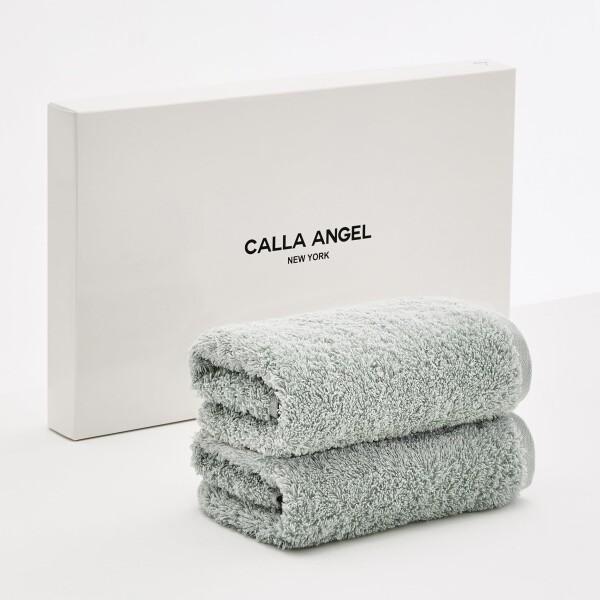 Calla Angel New York高級フェイスタオル 2枚組 ふわふわ甘撚り 厚手 高吸水 360度立体パイル仕様 柔らかい 無地 上質コットン OEKO-TEX認証 白箱入り ギフト仕様 フローラシリーズ〔約35×75cm〕ピーグリ...