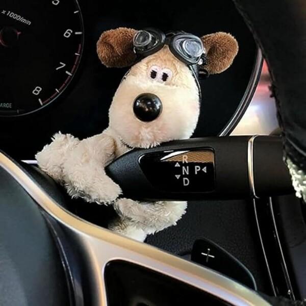 面白い犬のぬいぐるみ車のワイパーシフトハンドル装飾人形、プレミアムかわいい車のダッシュボード装飾犬車の装飾品、車のインテリアダッシュボード用のかわいい犬の装飾品 (茶色の帽子)商品コード：55074308896型番：RB-PH-493サイズ...