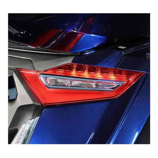 Goldstrike テールライトトリム ゴールドウィング用商品コード：55076378229型番：78210サイズ：Chromeカラー：クロム取り付け簡単。3M VHB自動車用粘着テープ。クロムメッキABSプラスチック。工具や穴あけは不要です。