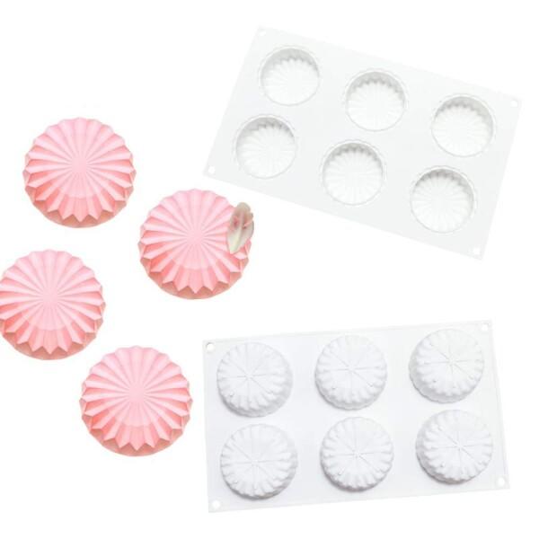 折り紙の周りに6穴 シリコン型 ムース型 多機能シリコーンモデル DIY用品商品コード：55077139481型番：ENDUO2099カラー：6つの同じ丸い折り紙の型【安全】高品質の 食品グレードのシリコン製。【耐熱性】-40〜298[度]...