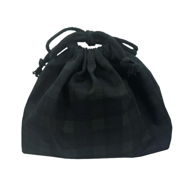 (マシュール) 弁当袋 巾着袋 ランチバッグ 日本製 手作り 綿100% 通勤 通学 紺 ネイビー チェック ブラックウォッチ商品コード：55077141163型番：MR-BTF01BWサイズ：約18cm×30cm(底21cm/マチ8.5c...