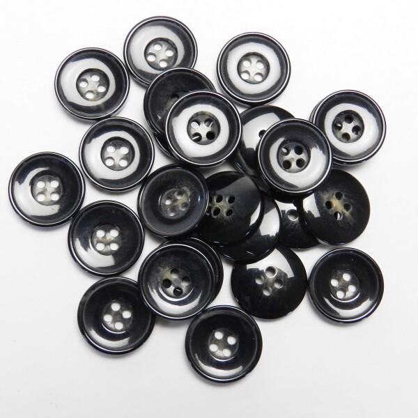 黒色系 水牛調ボタン 15mm 4穴 ジャケット袖口 カーディガン 最適 25個入り ZIMO-15-BK-746商品コード：55077481500サイズ：15mmカラー：黒色ジャケット袖口やカーディガンに最適な4穴の黒色系ボタン25個入で...