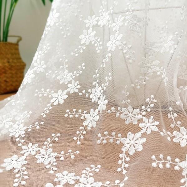 siawadeky 花柄 レース生地 オーガンジー 立体刺繍 布 メッシュ生地 ネットチュール 透け感 涼しげ メッシュレース 夏服 スカート ドレス ウェディングベール 衣装アクセサリー DIY手作り 縫製 手芸用 幅130cm*長さ91...