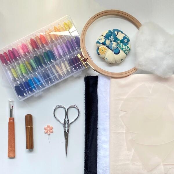 豪華版DIYぬいぐるみ手作りキット | フル材料セット＋50色刺繍糸＋プロ用ツール | 本格派のハンドメイドに | 推しぬい対応 (型紙付きDIYキット+刺繍セット)商品コード：55077652987型番：HX-diyサイズ：20cmカラー...